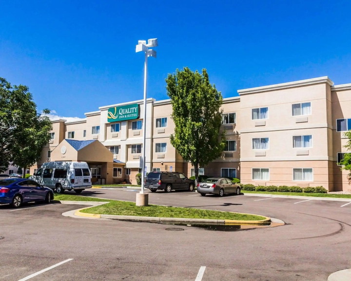 Quality Inn & Suites Golden - Denver West - Wheat Ridge, CO