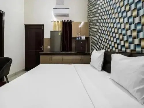 Capital O 82960 Hotel K Star - Ludhiana
