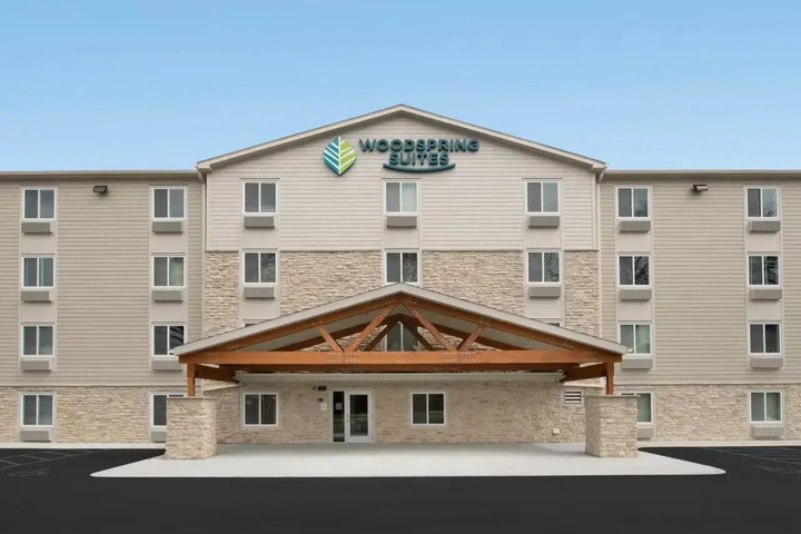 Woodspring Suites Lancaster North - Lititz, PA