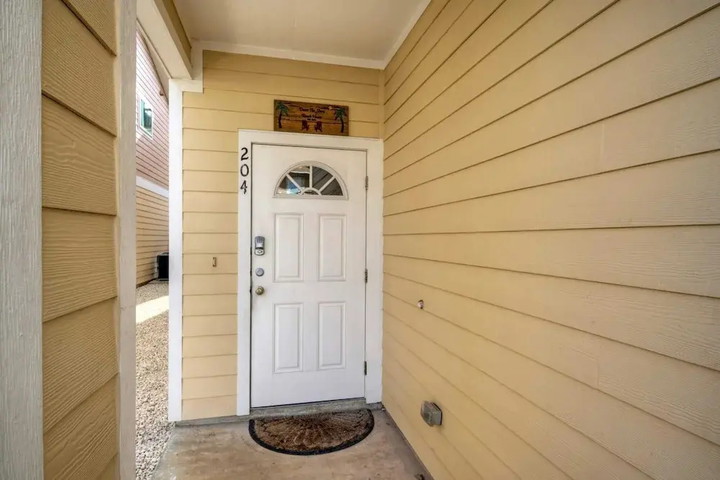 Private Yard, Cornhole, Resort Pool Oasis W/ Slide Down The Shore By Avantstay - Corpus Christi, TX