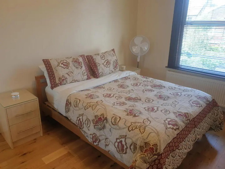 London Luxury 2 Bedroom Flat 5min Walk From Overground, With Free Wifi, Free Parking-sleeps X6 - Ilford
