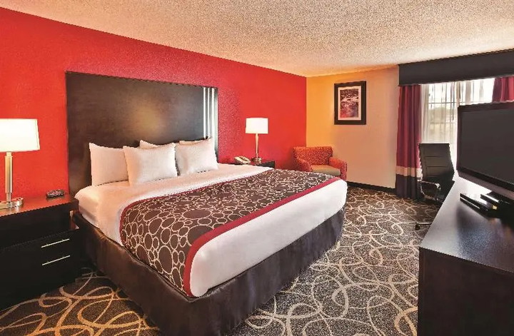 La Quinta Inn & Suites Summersville/new River National Park - Summersville, WV