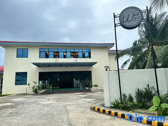 W Golf Resort - Oslob