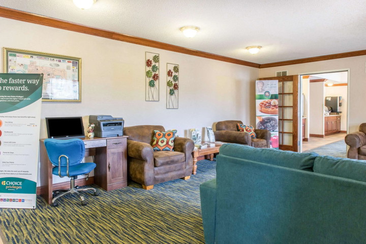 Quality Inn & Suites Titusville - Titusville, PA