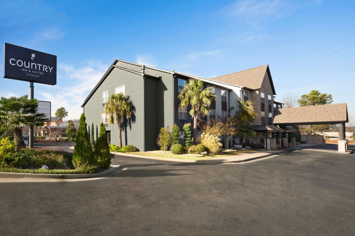 Baymont Inn & Suites By Wyndham Morrow/atlanta I-75 South - Jonesboro, GA