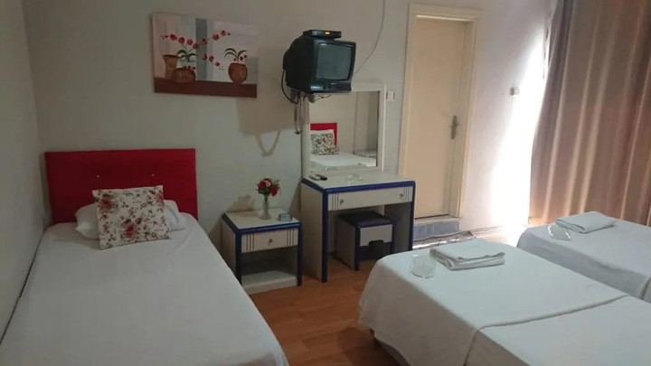 Sakız Otel - Чешме