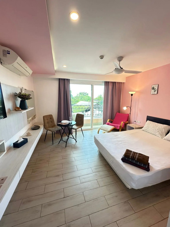 Seven Seas Resort C402 -Beautiful Studio In The Largest Condo On Jomtien Apartments - Pattaya
