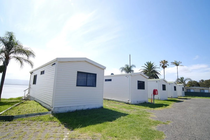 Lakeside Inn (Ex. Oasis Resort & Village) - New South Wales