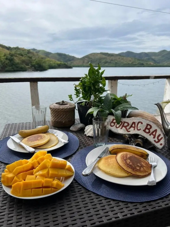Borac Bay View - Coron