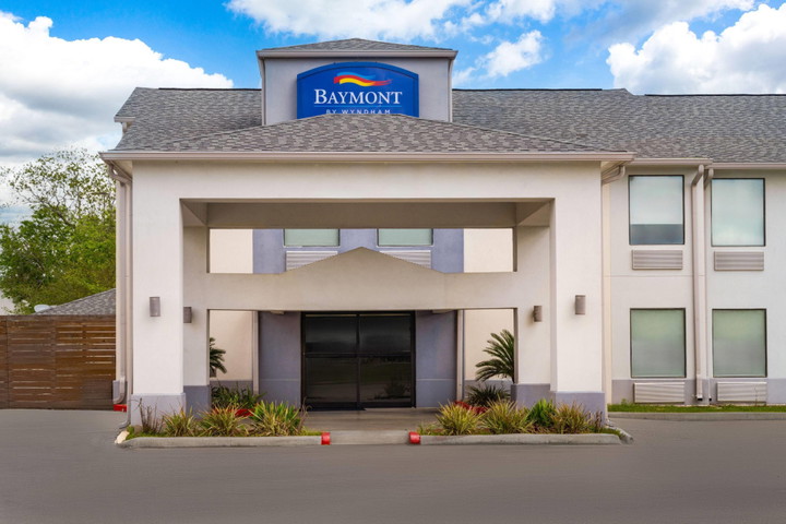 Baymont By Wyndham Iowa Lake Charles - Iowa, LA