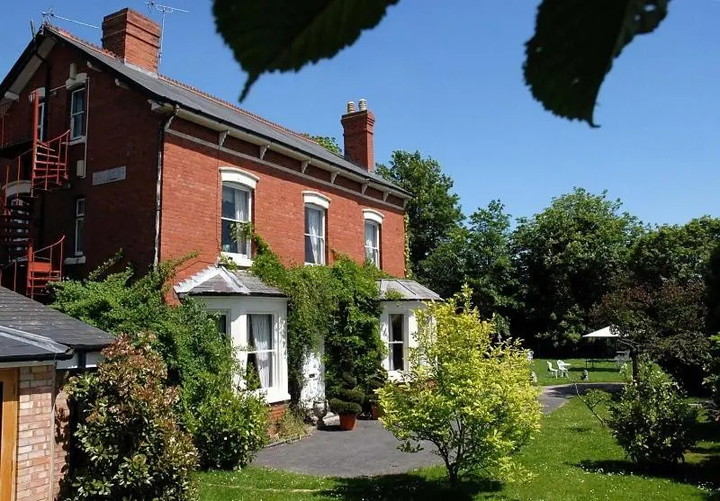 Hopbine House - Hereford