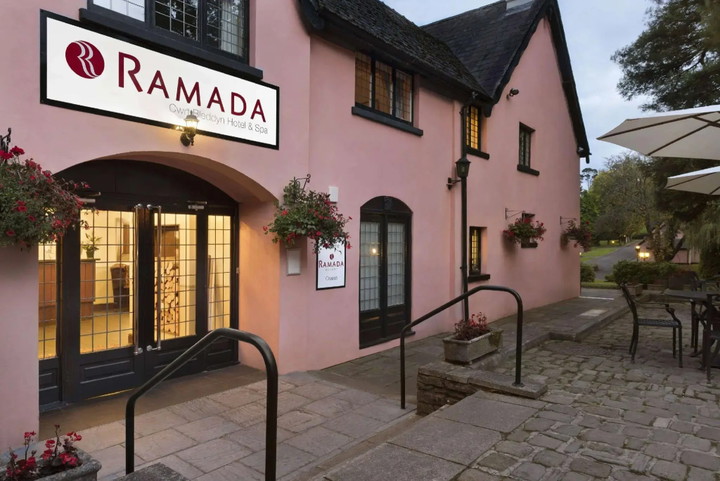 Cwrt Bleddyn Hotel & Spa - Wales