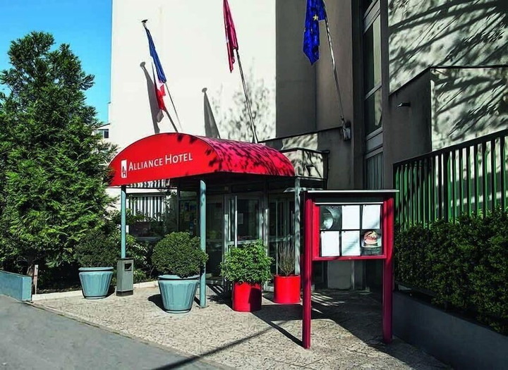 Kyriad Paris Nord Porte De Saint Ouen Hotel - Paris