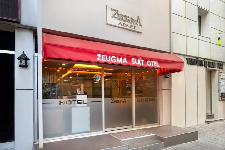 Zeugma Suit - Zeytinburnu