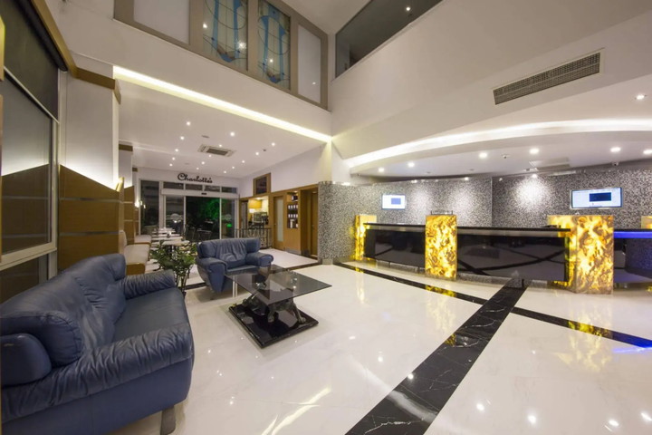 Elite World Kusadasi Hotel - Kusadasi