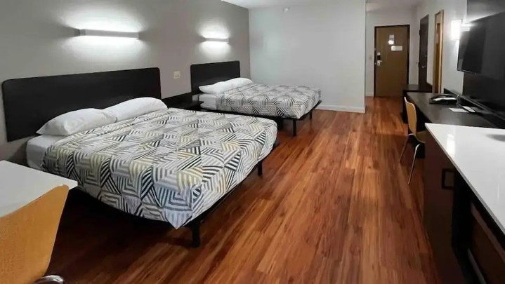 Studio 6 Suites Springfield, Oh - Springfield, OH