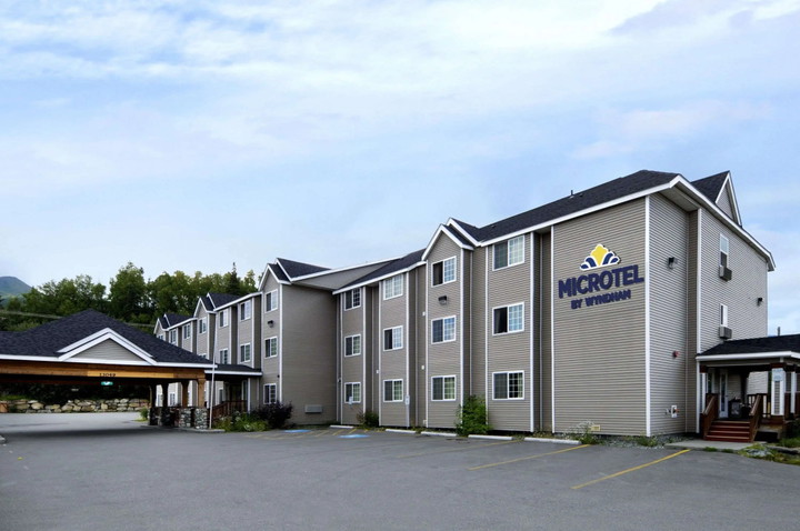 Microtel Inn & Suites By Wyndham Eagle River/anchorage Area - Anchorage, AK