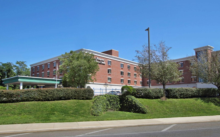 Hampton Inn & Suites Rockville Centre - Garden City, NY