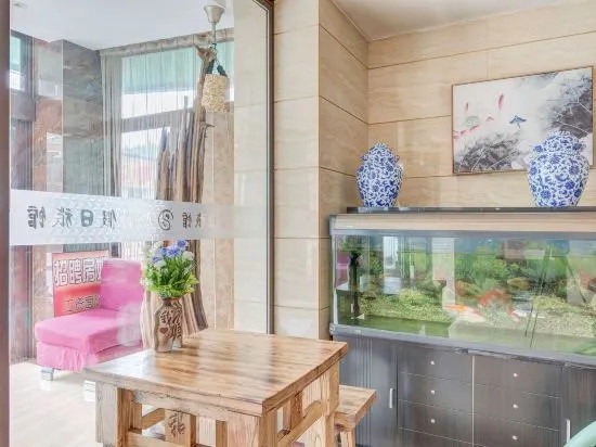 Qicai Holiday Hostel - Harbin