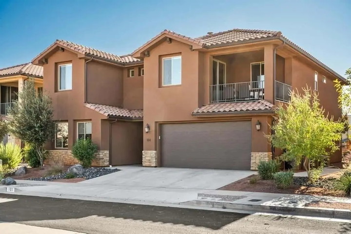 Desert Solitaire #101 6 Bedroom Townhouse - 猶他