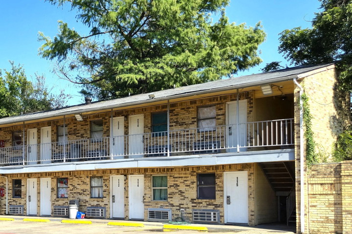 Mi Amor Inn & Suites By Hotel O Dallas Tx Hwy 352 - Highland Park