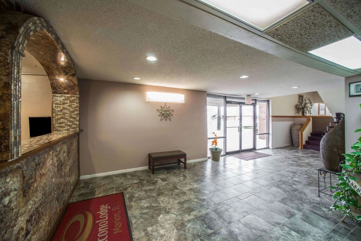 Econo Lodge - Marion, IL