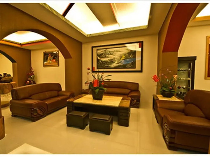 Yue Jing Commercial Hotel - Puli Township
