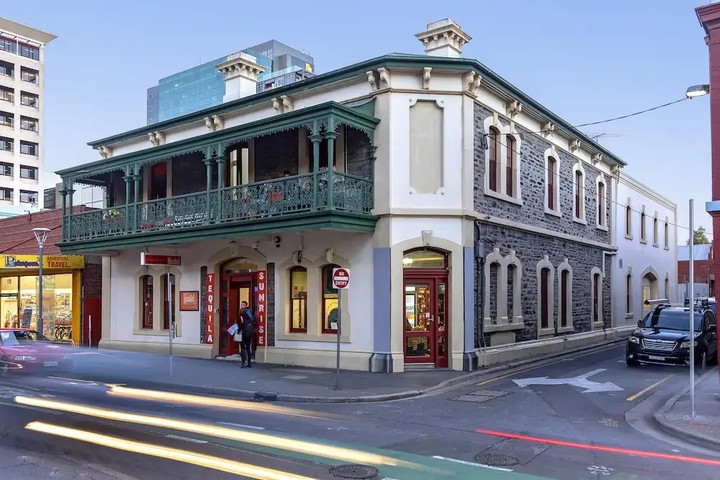Tequila Sunrise Hostel - Adelaide