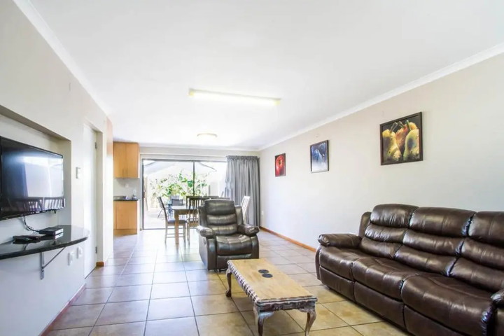 El Dorado Hotel And Self Catering - Oudtshoorn