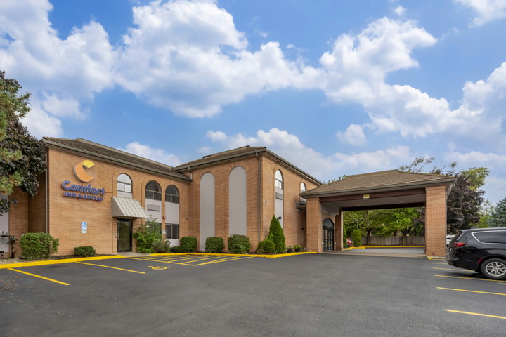 Comfort Inn & Suites Mundelein-vernon Hills - Illinois