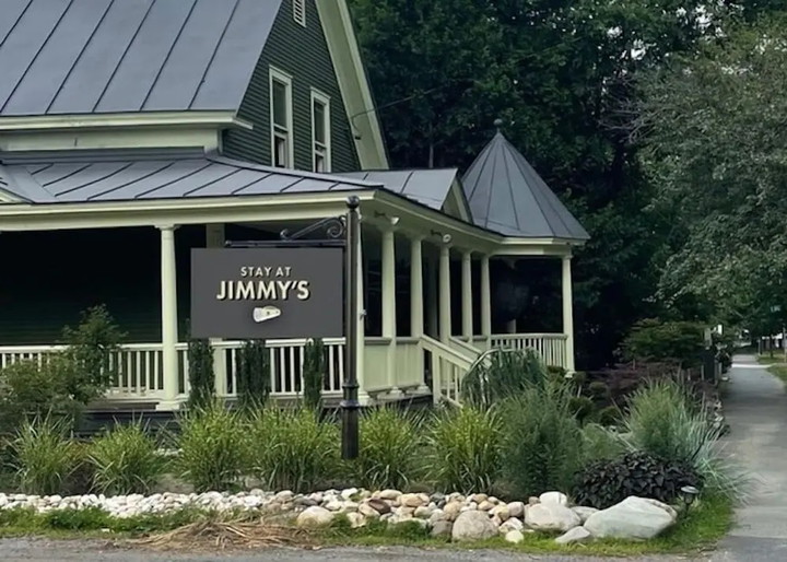 Stay At Jimmy's - Woodstock, VT