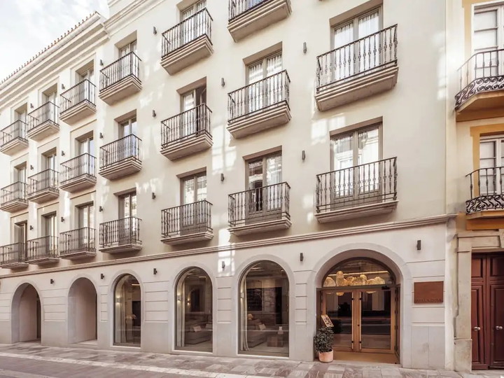 Hotel Well And Come Malaga - Málaga