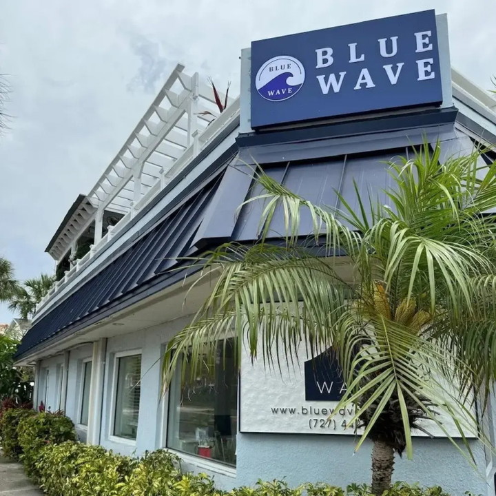 Blue Wave Suites - Clearwater Beach, FL
