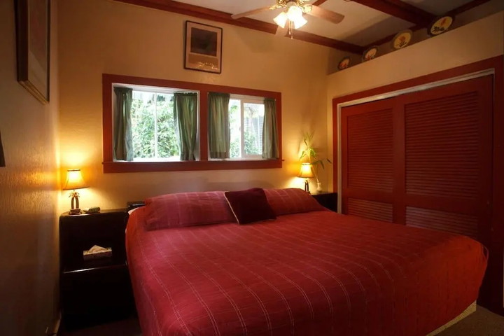 Lokahi Lodge - Volcano, HI