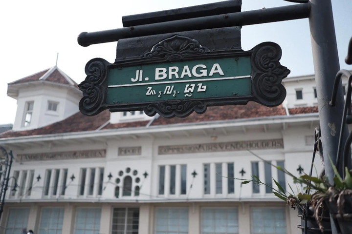 The House Tour Hotel Downtown - Bandung