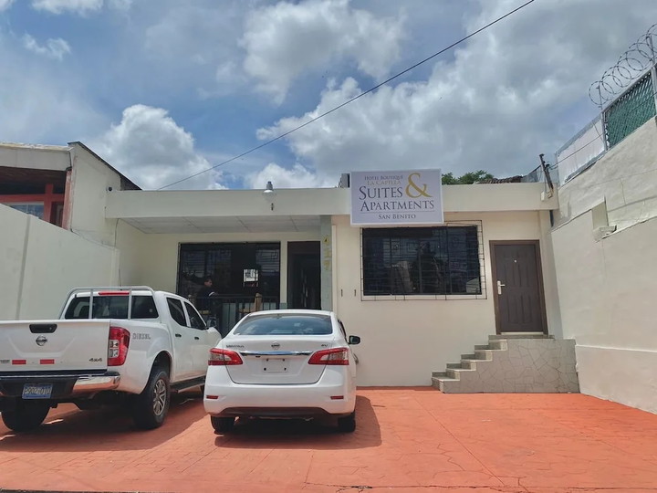 Hotel La Capilla - Suites & Apartments San Benito - San Salvador