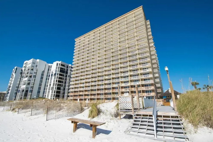 Pelican Beach Resort 1207 - Destin, FL