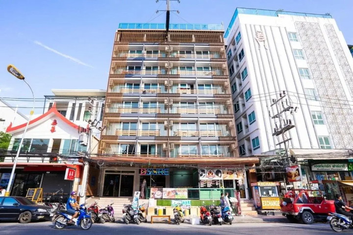 Aspira Central Patong - タイ パトンビーチ