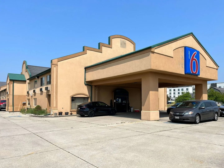 Studio 6 Elkhart, In - Elkhart, IN