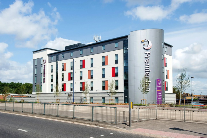 Premier Inn Chatham/gillingham - Vic Pier - Chatham
