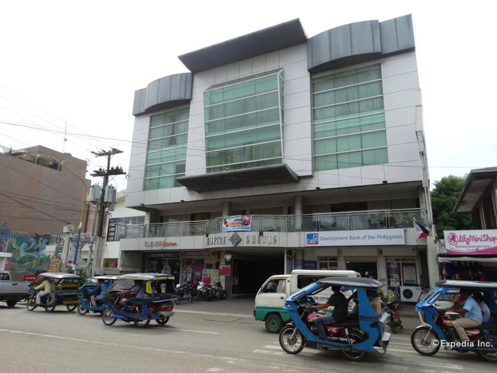 Holiday Suites Business District (Empire Suites Hotel) - Puerto Princesa