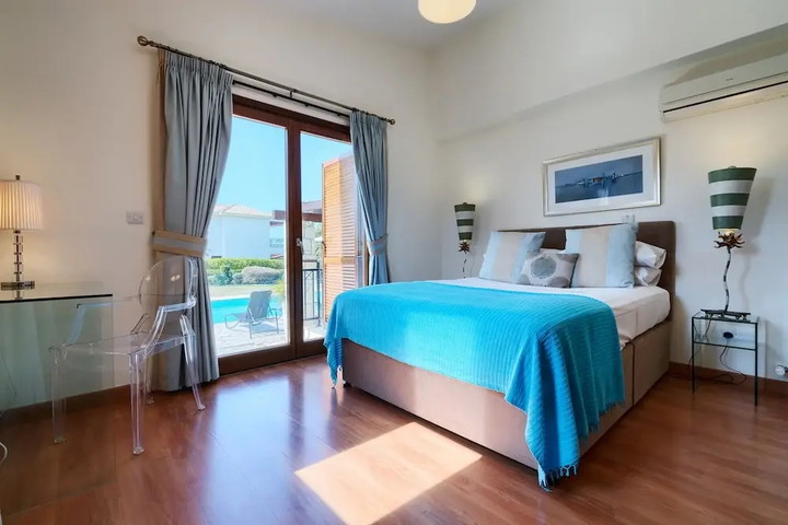 3 Bedroom Villa Lara 11 With 10x5m Private Pool, Within Walking Distance To Resort Village Square - Chypre