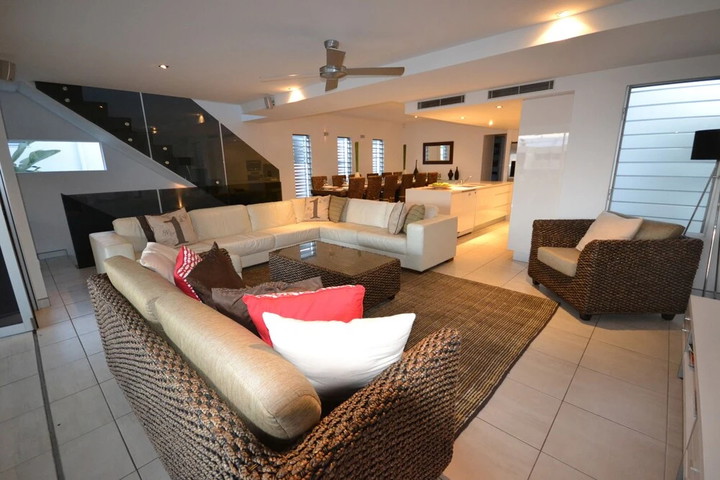 Alex Beach House - Maroochydore