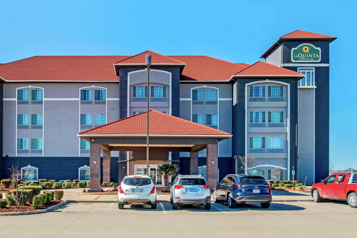 La Quinta Inn & Suites By Wyndham Gainesville - Gainesville, TX