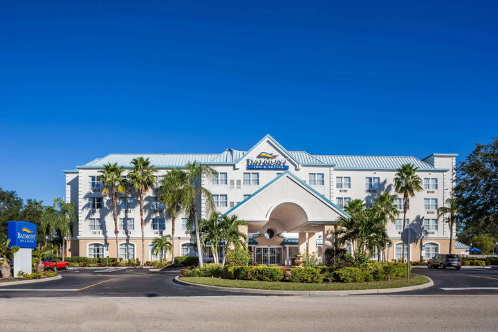 Baymont Inn & Suites By Wyndham Fort Myers I-75 - Fort Myers, FL