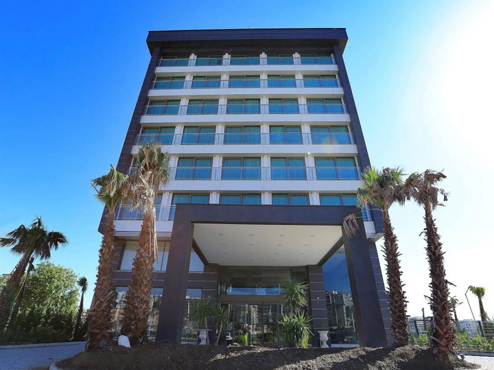 Best Western Premier Karsiyaka Convention & Spa Hotel - 伊士麥