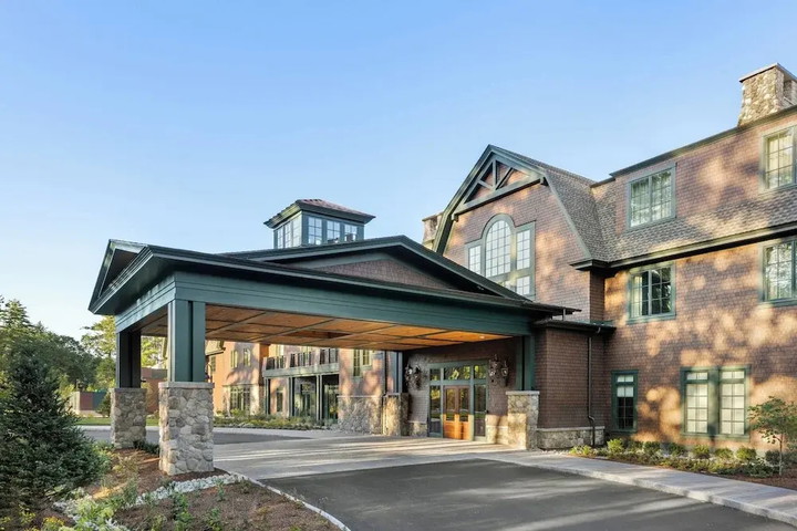 The Lake Estate On Winnisquam - Laconia, NH