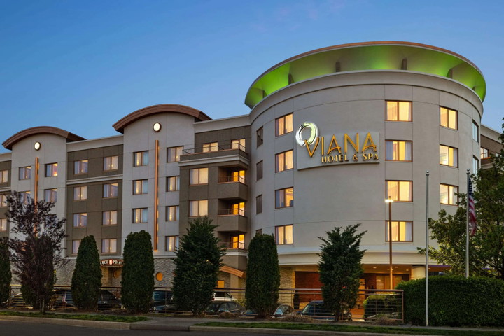 Viana Hotel & Spa - Huntington, NY