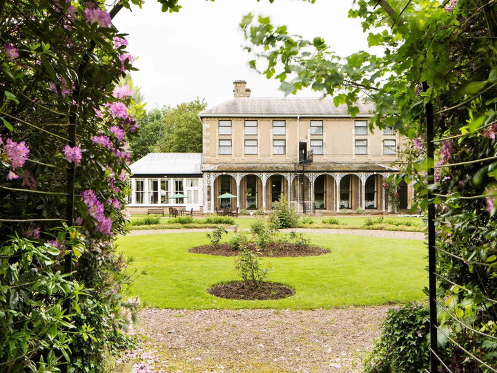 Newton Park County House Hotel - Derbyshire