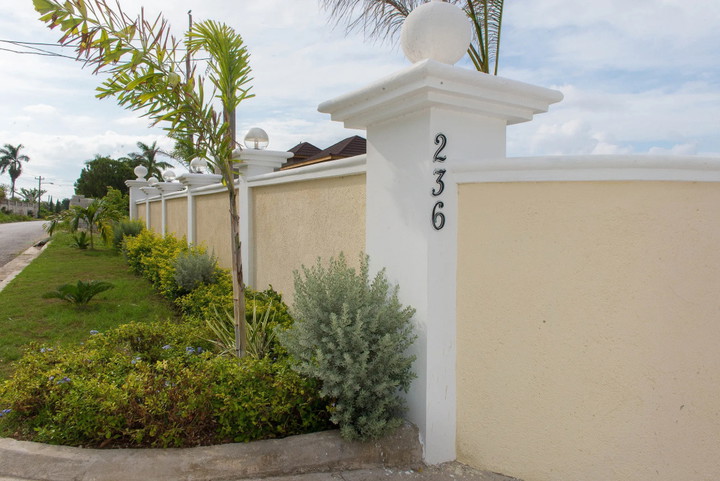 Khastle Khodero - Montego Bay